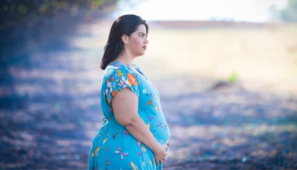 300 Pound Woman Gives Birth on Her Knees | Plus Size Birth